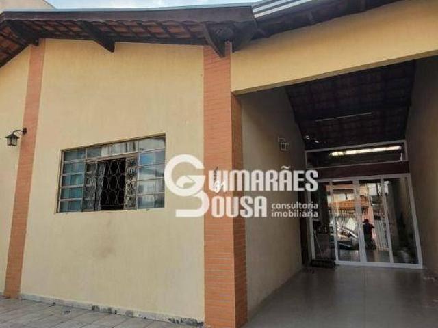 Casa com 3 dormitórios à venda, 165 m² por R$ 650.000,00 Capela Vinhedo/SP