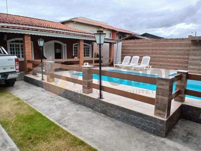 Casa com 3 dormitórios à venda, 165 m² por R$ 900.000,00 Pontal de Santa Marina Caraguatatuba/SP
