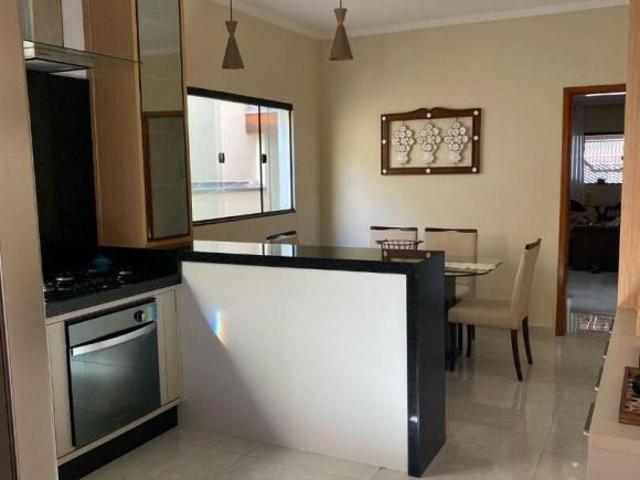 Casa com 3 dormitórios à venda, 165 m² por R$ 910.000,00 Jardim das Indústrias São José dos Camp