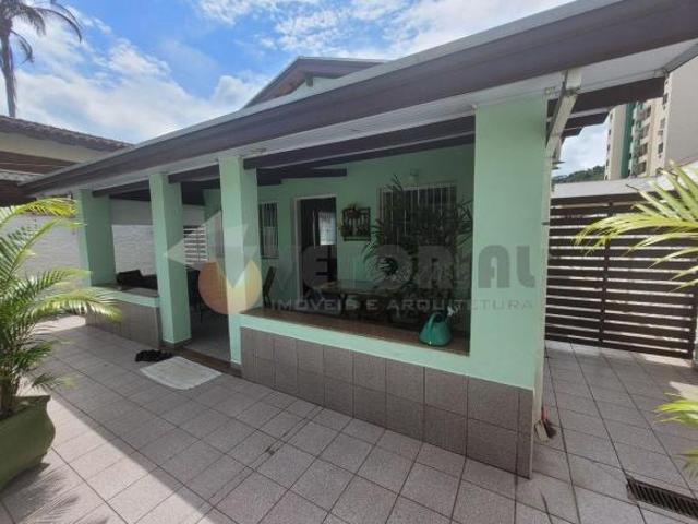 Casa com 3 dormitórios à venda, 166 m² por R$ 1.600.000 Centro Caraguatatuba/SP