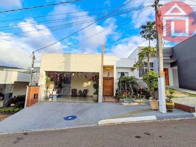 Casa com 3 dormitórios à venda, 167 m² por R$ 1.250.000,00 Condomínio Portal da Serra Bragança P