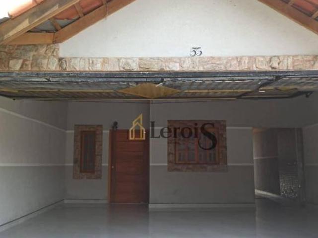 Casa com 3 dormitórios à venda, 167 m² por R$ 535.000,00 Residencial Santa Madre Paulina Salto/S