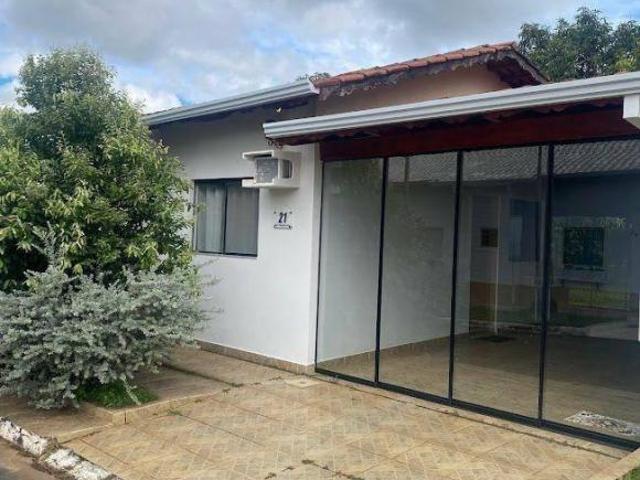 Casa com 3 dormitórios à venda, 168 m² por R$ 400.000,00 Residencial Village Caldas Novas/GO