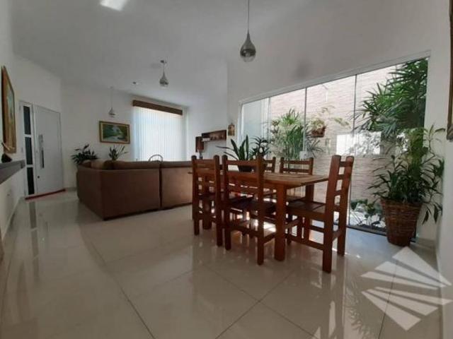 Casa com 3 dormitórios à venda, 169 m² Condomínio Jardim de Alah Taubaté/SP