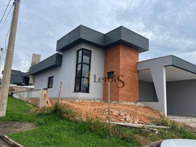 Casa com 3 dormitórios à venda, 160 m² por R$ 1.350.000,00 Condomínio Reserva Central Parque Sal