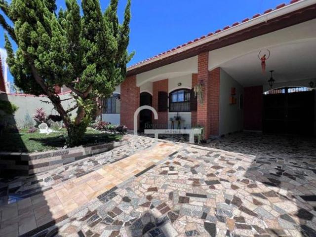 Casa com 3 dormitórios à venda, 160 m² por R$ 590.000,00 Balneário Arpoador Peruíbe/SP