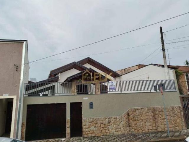 Casa com 3 dormitórios à venda, 160 m² por R$ 652.000 Centro Taubaté/SP