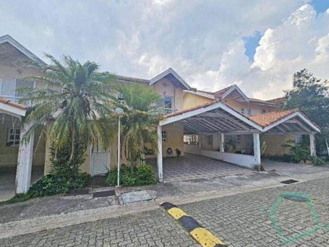 Casa com 3 dormitórios à venda, 160 m² por R$ 700.000,00 Granja Viana Cotia/SP