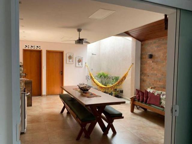 Casa com 3 dormitórios à venda, 160 m² por R$ 960.000,00 Jardim das Indústrias São José dos Camp
