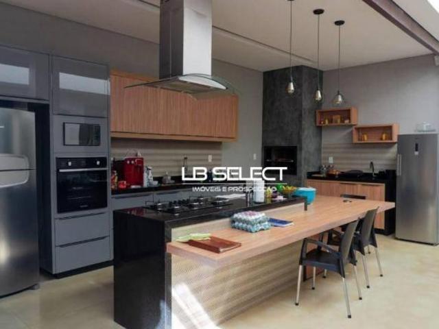 Casa com 3 dormitórios à venda, 161 m² por R$ 980.000,00 Karaiba Uberlândia/MG