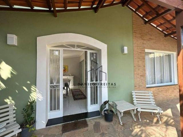 Casa com 3 dormitórios à venda, 162 m² por R$ 1.100.000 Vila Helena Atibaia/SP