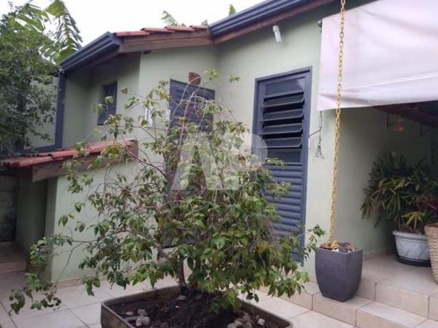 Casa com 3 dormitórios à venda, 175 m² por R$ 550.000,00 Estação Salto/SP