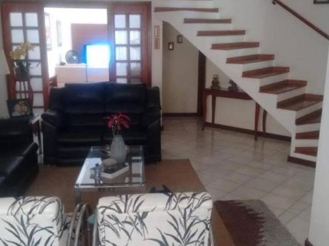 Casa com 3 dormitórios à venda, 175 m² por R$ 650.000,00 Parque dos Eucaliptos Sorocaba/SP
