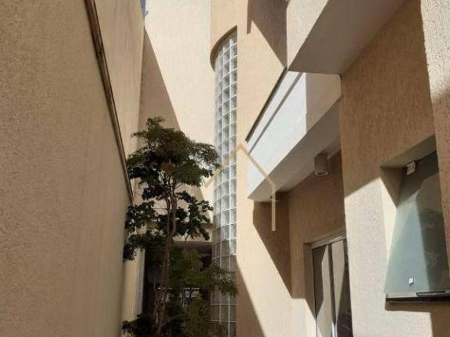 Casa com 3 dormitórios à venda, 176 m²