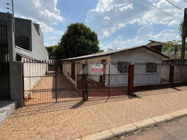Casa com 3 dormitórios à venda, 177 m² por R$ 600.000,00 Vila Militar Foz do Iguaçu/PR