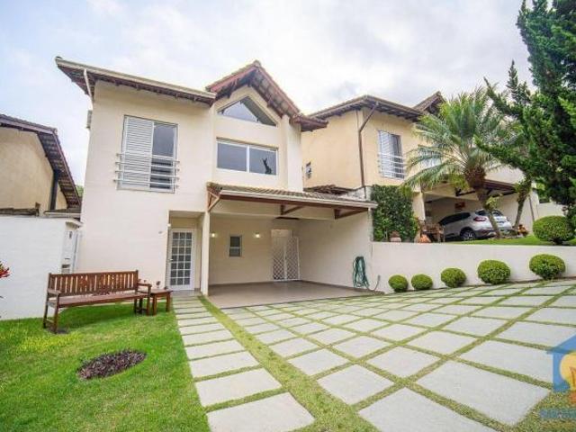 Casa com 3 dormitórios à venda, 178 m² por R$ 1.400.000,00 GRANJA VIANA – RESERVA PINUS PARK Cot