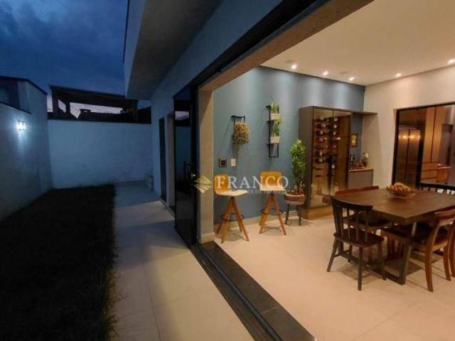 Casa com 3 dormitórios à venda, 178 m² por R$ 1.200.000,00 Condomínio Residencial Tecoara Taubat