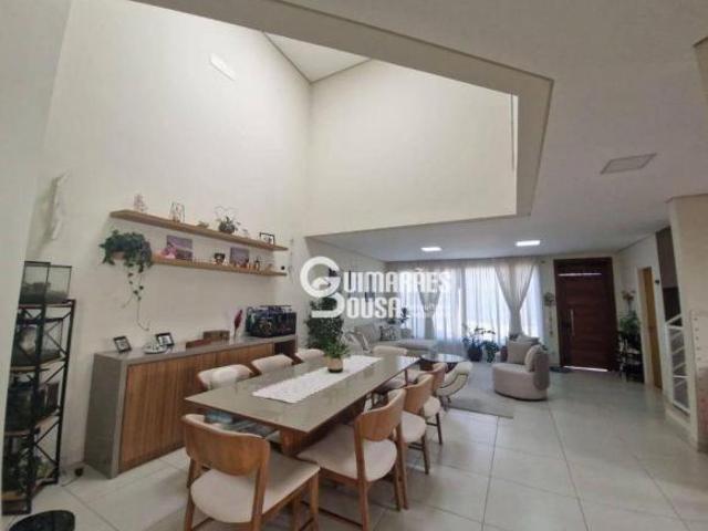 Casa com 3 dormitórios à venda, 170 m² por R$ 1.450.000,00 Condomínio Piemonte Rezidenziale Vinh