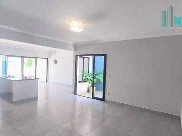 Casa com 3 dormitórios à venda, 170 m² por R$ 1.050.000,00 Condomínio Parque das Araucárias Trem