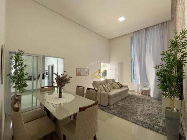 Casa com 3 dormitórios à venda, 170 m² por R$ 1.180.000,00 Residencial Jardim do Jatobá Hortolân