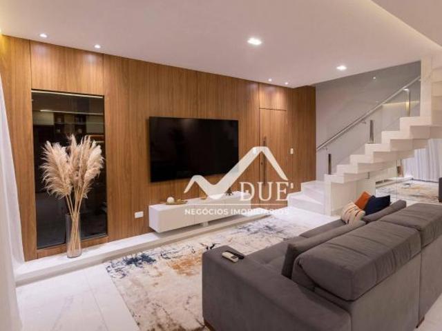 Casa com 3 dormitórios à venda, 170 m² por R$ 2.500.000,00 Embaré Santos/SP