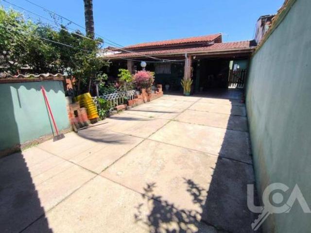 Casa com 3 dormitórios à venda, 170 m² por R$ 585.000,00 Pontal de Santa Marina Caraguatatuba/SP