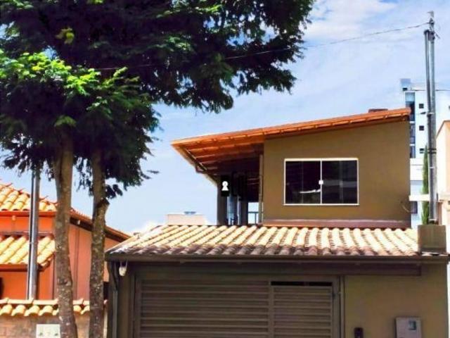 Casa com 3 dormitórios à venda, 170 m² por R$ 750.000,00 Recanto da Mata Juiz de Fora/MG