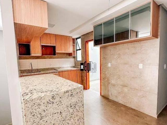 Casa com 3 dormitórios à venda, 170 m² por R$ 770.000,00 São Pedro Juiz de Fora/MG