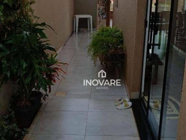 Casa com 3 dormitórios à venda, 170 m² por R$ 800.000,00 Araporã Araporã/MG