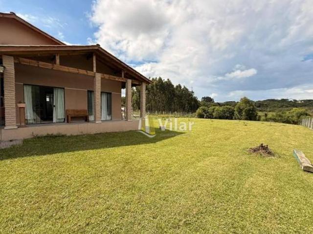 Casa com 3 dormitórios à venda, 172 m² por R$ 950.000,00 Chácara Águas Claras Piraquara/PR