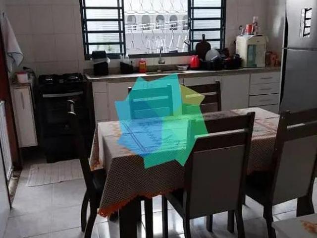 Casa com 3 dormitórios à venda, 173 m² por R$ 600.000,00 Centro Salto/SP