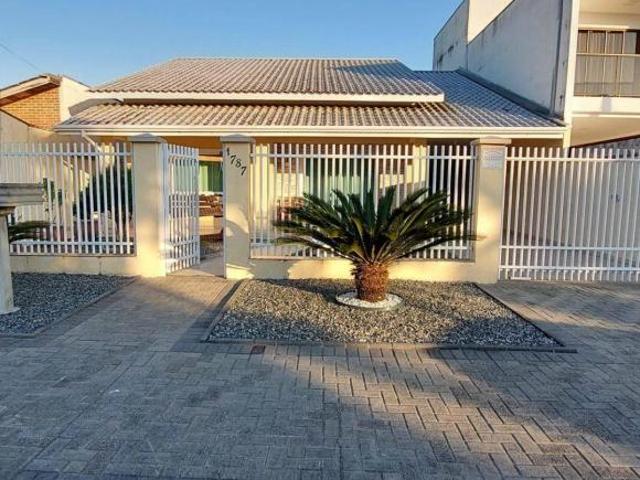 Casa com 3 dormitórios à venda, 173 m² por R$ 750.000 Guaratuba/PR