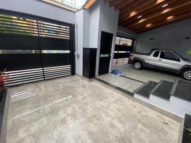 Casa com 3 dormitórios à venda, 185 m² por R$ 1.180.000,00 Vila Curuçá Santo André/SP