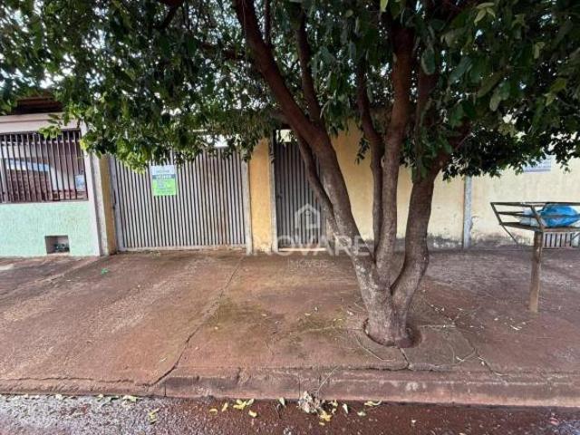 Casa com 3 dormitórios à venda, 185 m² por R$ 270.000,00 Setor Nossa Senhora da Saúde Itumbiara/