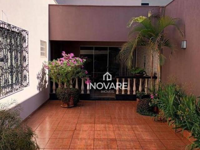 Casa com 3 dormitórios à venda, 186 m² por R$ 650.000,00 Jardim Morumbi Itumbiara/GO