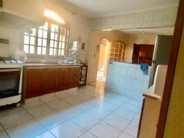 Casa com 3 dormitórios à venda, 187 m² por R$ 750.000,00 Jardim Copacabana Jundiaí/SP