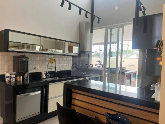 Casa com 3 dormitórios à venda, 188 m² por R$ 1.500.000,00 Condomínio Terras do Vale Caçapava/SP