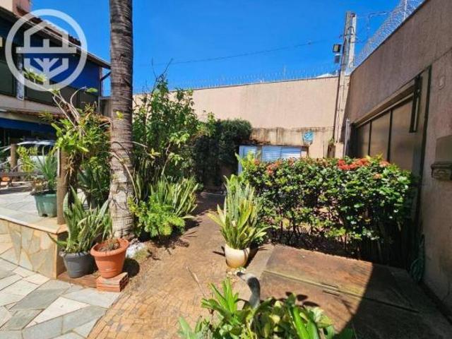 Casa com 3 dormitórios à venda, 188 m² por R$ 450.000,00 Jardim Residencial Etemp Barretos/SP