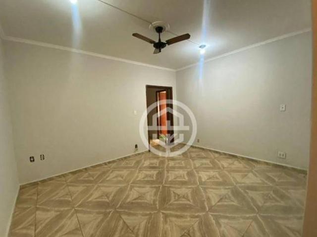Casa com 3 dormitórios à venda, 188 m² por R$ 490.000,00 América Barretos/SP