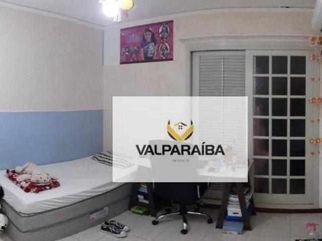 Casa com 3 dormitórios à venda, 189 m² por R$ 415.000,00 Parque Residencial Flamboyant São José