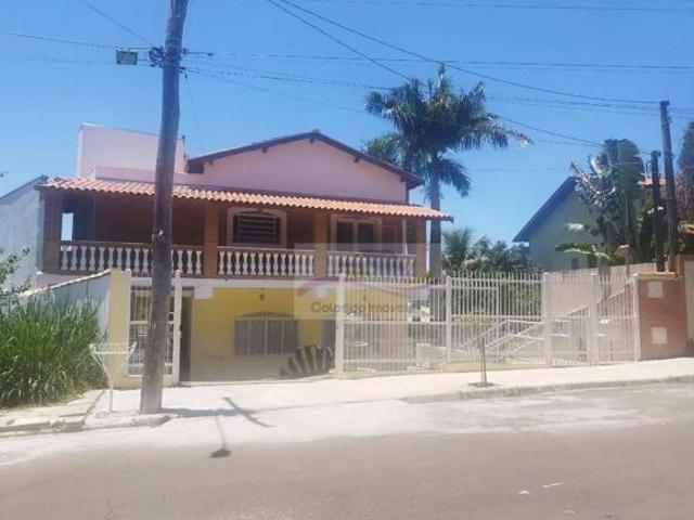 Casa com 3 dormitórios à venda, 189 m² por R$ 790.000,00 Centro Águas de São Pedro/SP
