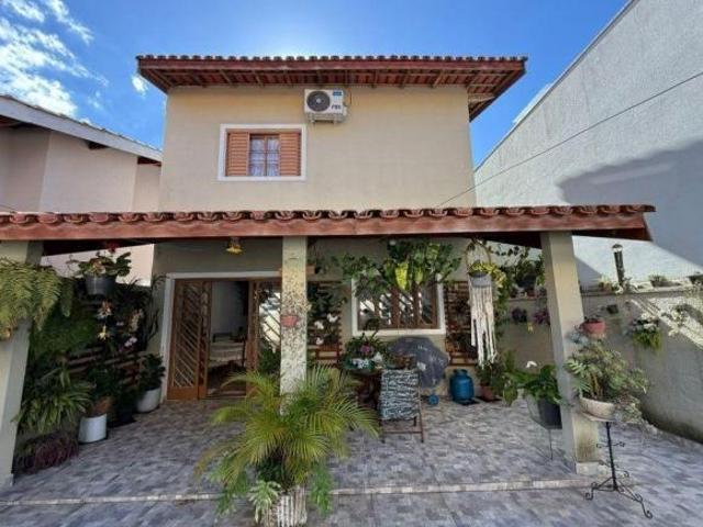 Casa com 3 dormitórios à venda, 189 m² por R$ 920.000,00 Loteamento Loanda Atibaia/SP