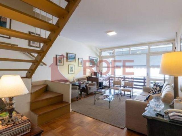 Casa com 3 dormitórios à venda, 189 m² Vila Olímpia São Paulo/SP