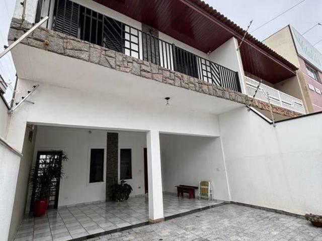 Casa com 3 dormitórios á venda, 189m² por R$ 660.000,00 Vila Nossa Senhora.
