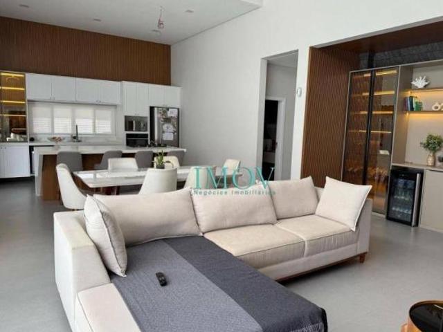 Casa com 3 dormitórios à venda, 180 m² por R$ 1.500.000,00 Jardim Ismênia São José dos Campos/SP