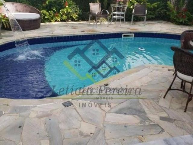 Casa com 3 dormitórios à venda, 180 m² por R$ 1.600.000,00 Aruã Mogi das Cruzes/SP