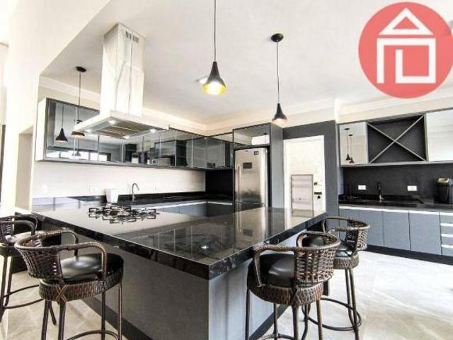 Casa com 3 dormitórios à venda, 180 m² por R$ 1.800.000,00 Residencial Euroville II Bragança Pau