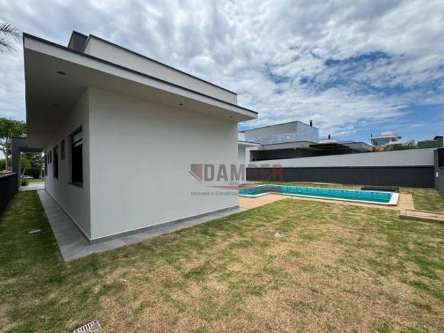 Casa com 3 dormitórios à venda, 180 m² por R$ 1.000.000 Condominio ninho verde Porangaba/SP