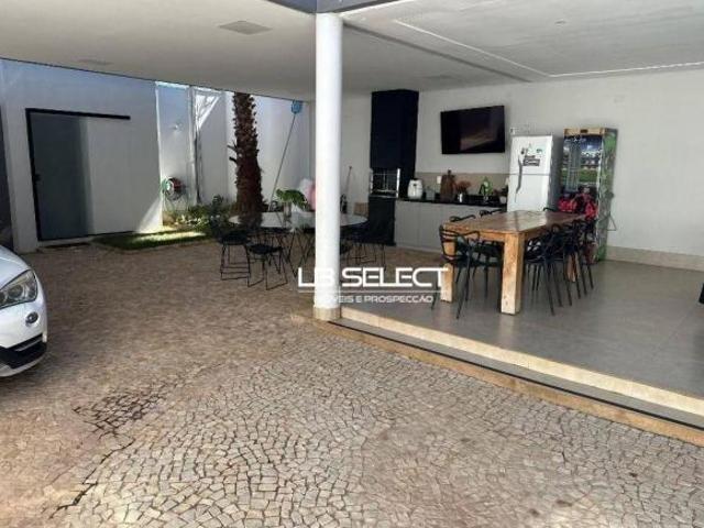 Casa com 3 dormitórios à venda, 180 m² por R$ 1.050.000,00 Novo Mundo Uberlândia/MG