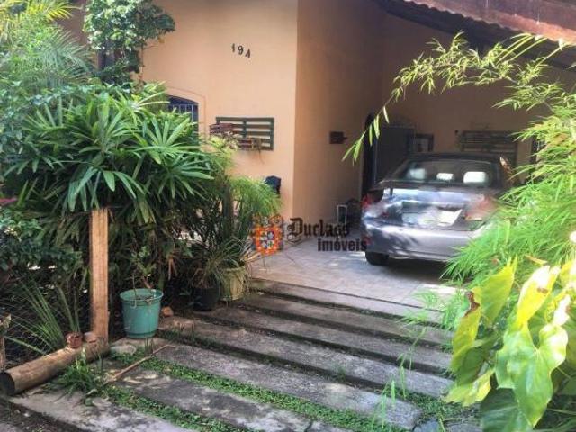 Casa com 3 dormitórios à venda, 180 m² por R$ 1.100.000 Vila Guilhermina Praia Grande/SP